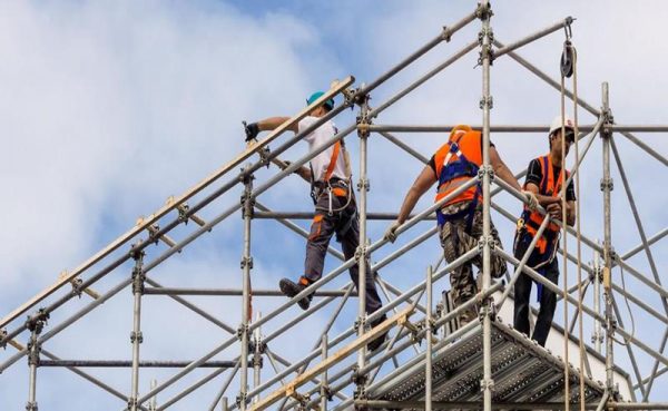 Tugas Inspektur scaffolder dalam pembangunan platform